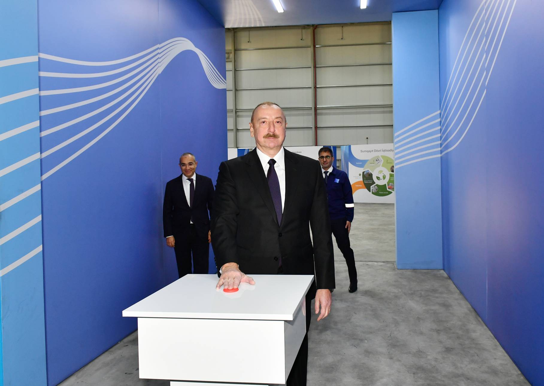 About / Novus Plastica